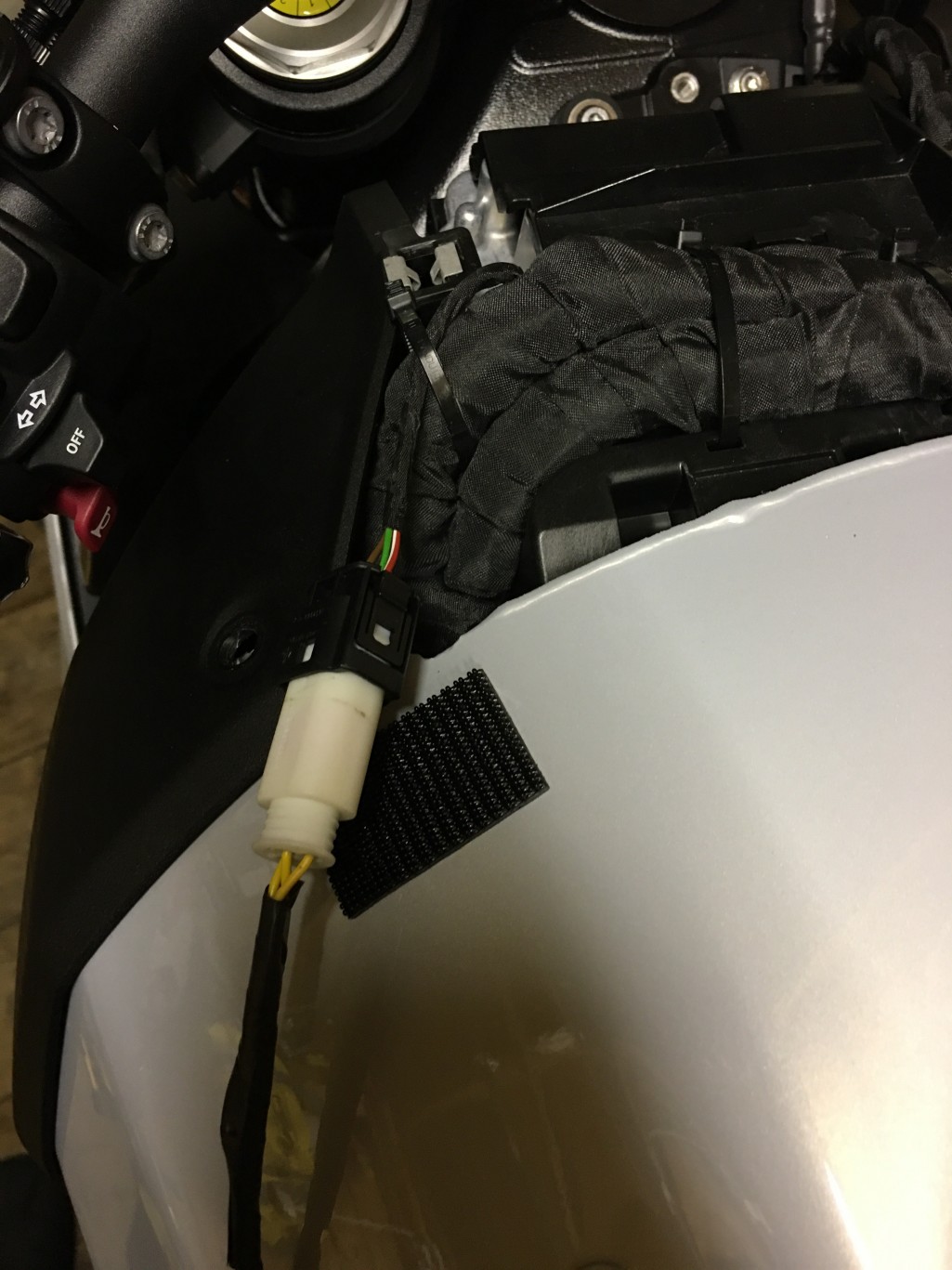 Auxiliary power socket on 21 - Accessories, Mods and Appearance - BMW ...